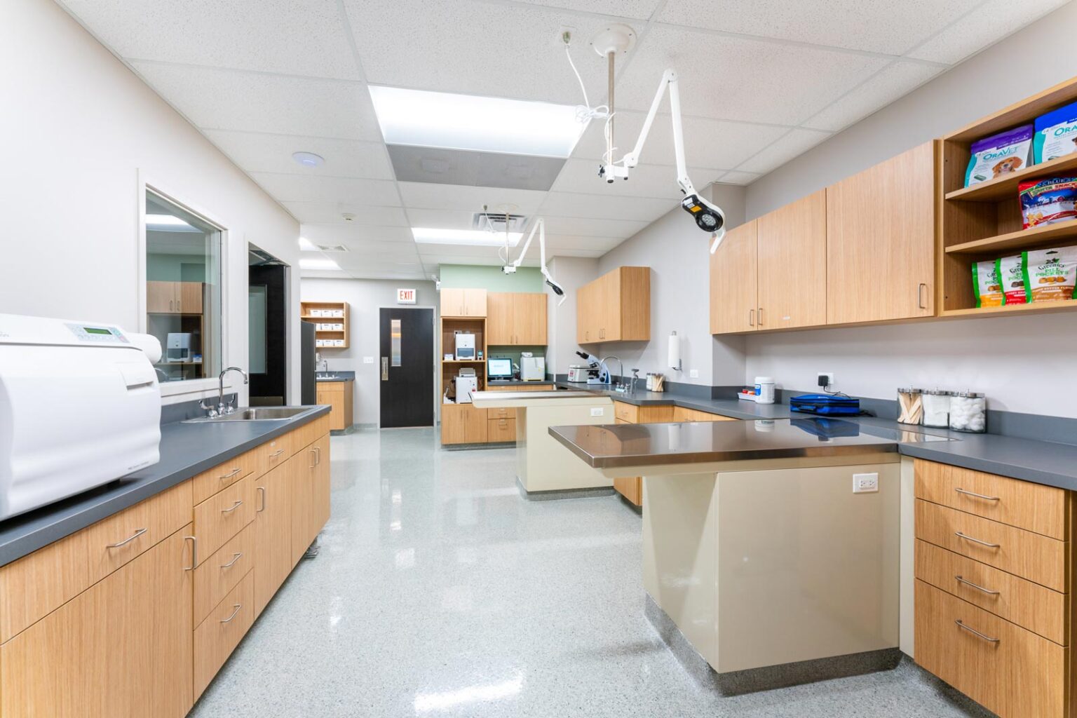 About - Ukrainian Village Veterinary Center